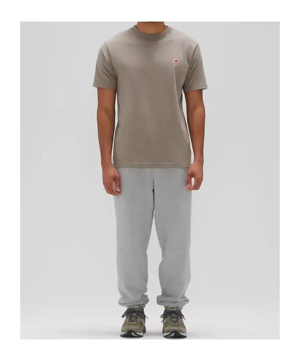 NEW BALANCE Logo Patch Crewneck T-shirt