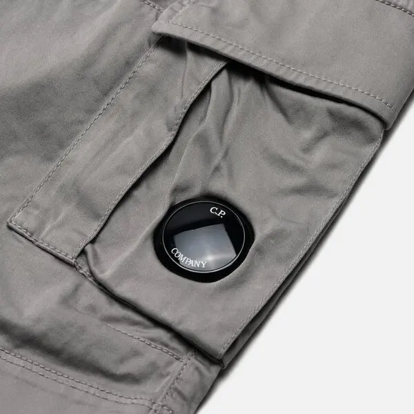 C.P. COMPANY Logo-appliqué Shorts
