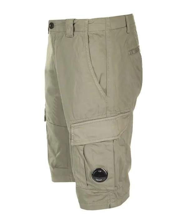 C.P. COMPANY Lens Detailed Cargo Shorts