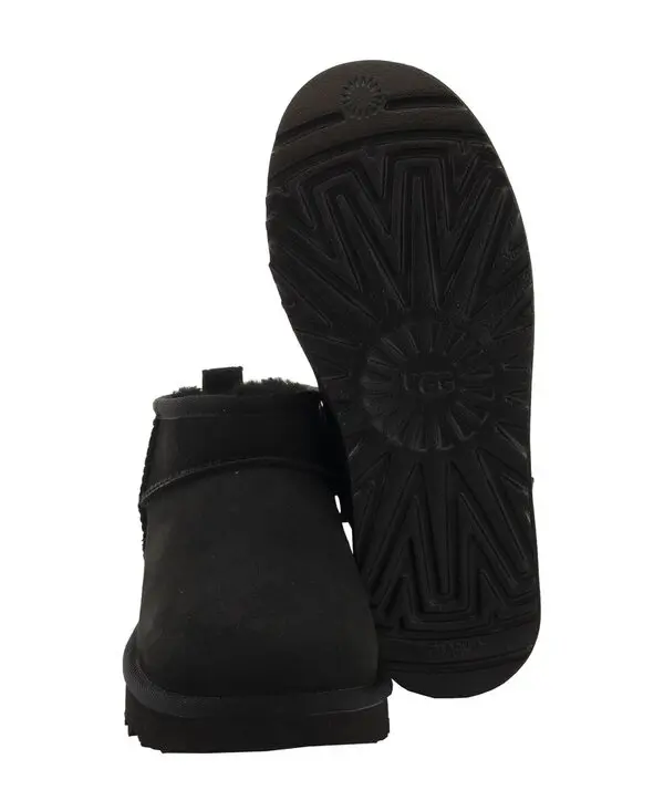 UGG Logo Boots