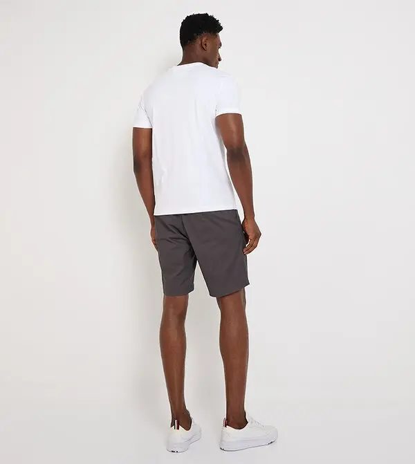 Tommy Hilfiger Logo-embroidered T-shirt