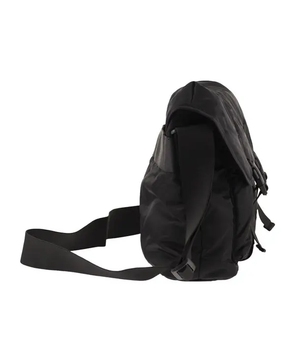 Carhartt Wip Logo Patch Buckle-detailed Padded Messenger Bag