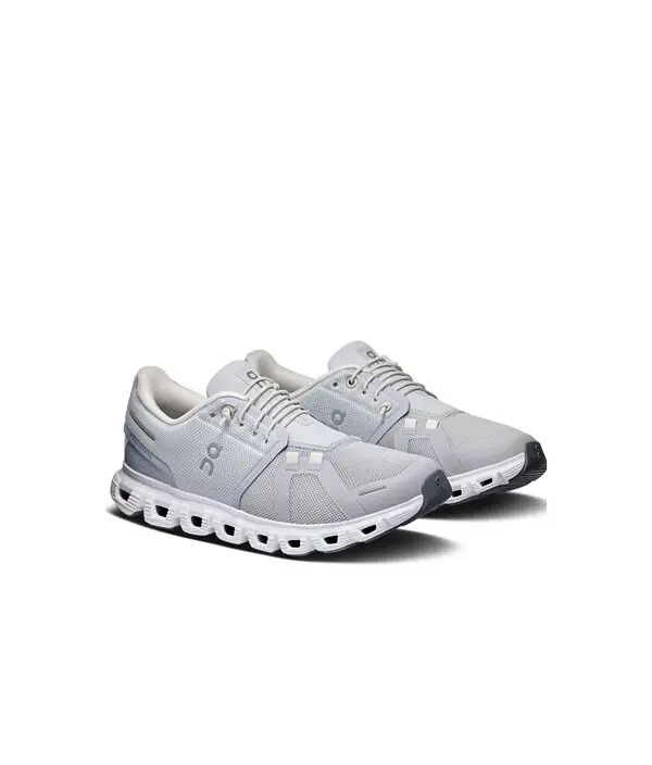 On W Cloud Lace-up Sneakers