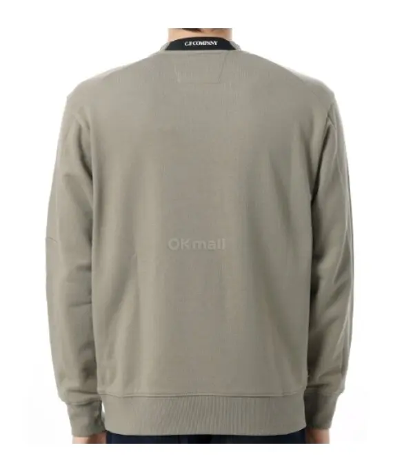 C.P. COMPANY Diagonal Raised Fleece Crewneck Sweatshirt With Lens Detail - Fallen Rock