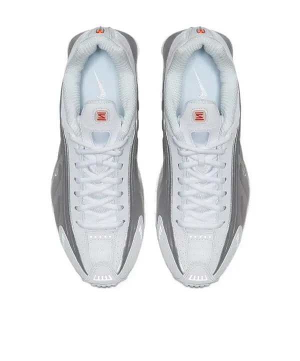 Nike Shox R4 Sneakers