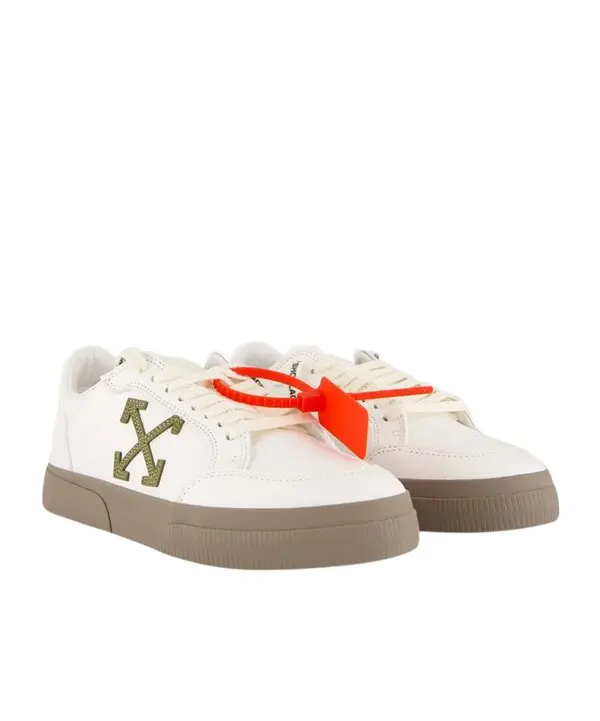 Off-White Vulcanized Low Leather Sneakers