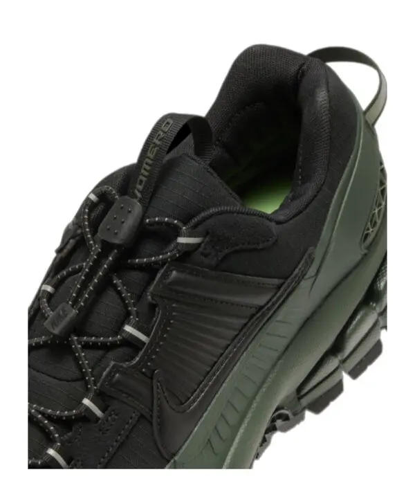 Nike Zoom Vomero Roam Lace-up Sneakers - Black