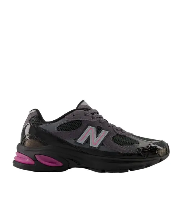 NEW BALANCE 2010 Mesh Panelled Sneakers