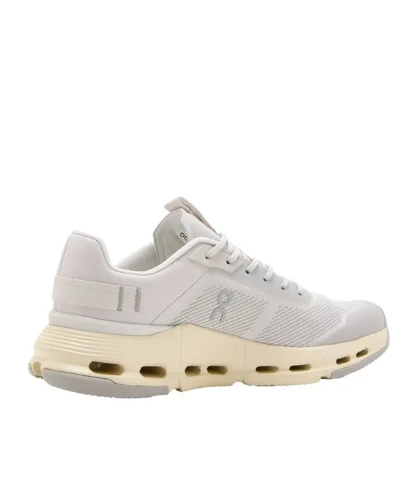 On Cloudnova Form 2 Tt Sneakers