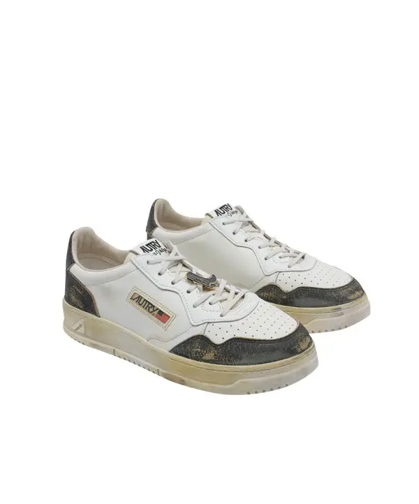 AUTRY Round-toe Casual Shoes