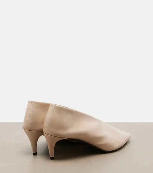 Khaite Miriam Leather Pumps - Beige
