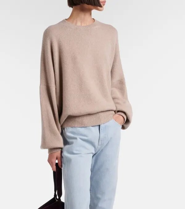 Khaite Margaux Oversized Cashmere Sweater - Beige
