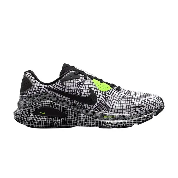 Nike Structure 26 Black Volt
