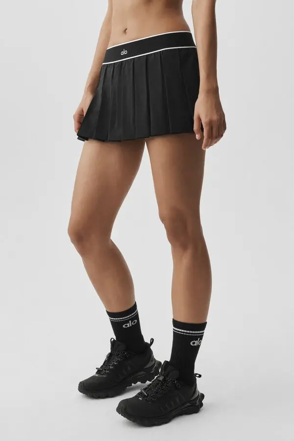 Alo Yoga Low-rise Amp It Up Tennis Skirt - Black