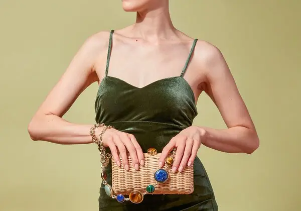 Judith Leiber Poppy Basket Handbag - Neutral