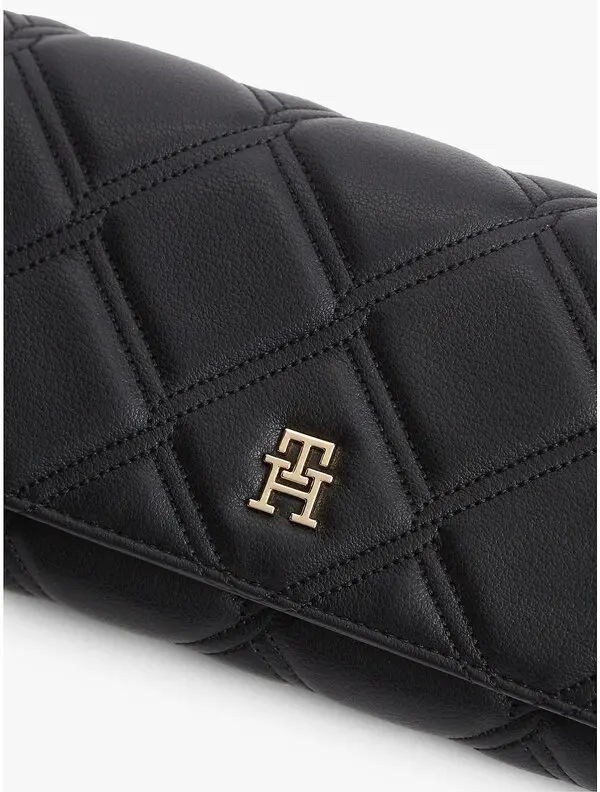 Tommy Hilfiger Quilted Chain Strap Flap Wallet