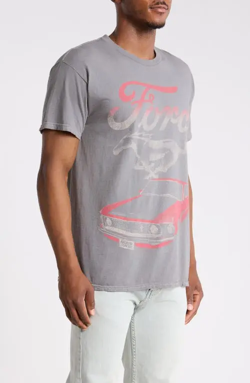 MERCH TRAFFIC Ford Mustang Graphic T-shirt