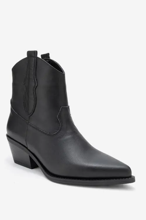 FOREVER & ALWAYS SHOES Elia Leather Western Boots - Black