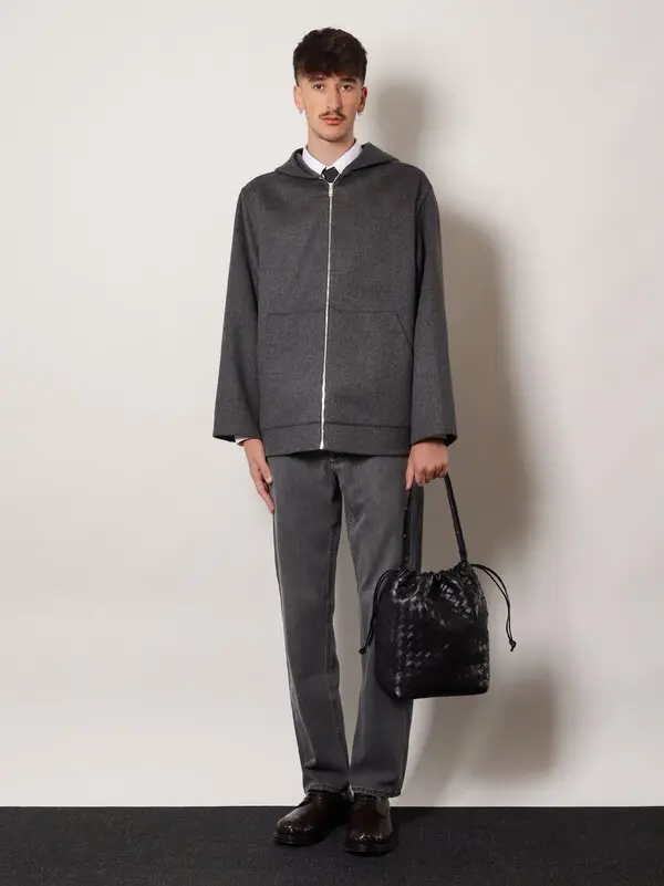 Bottega Veneta Bucket Intrecciato Leather Shoulder Bag - Black