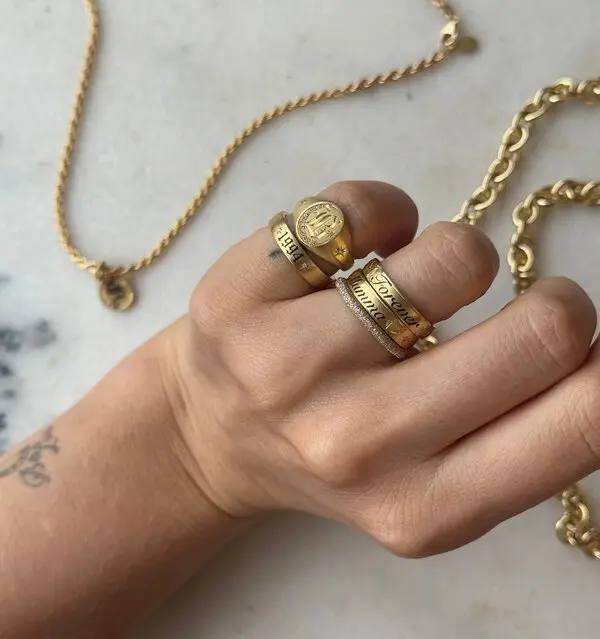 CECE JEWELLERY Old English Initial Signet Ring