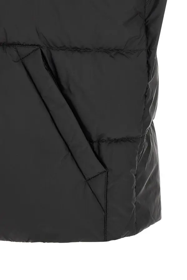 Moncler Quilted Puffer Gilet - Black