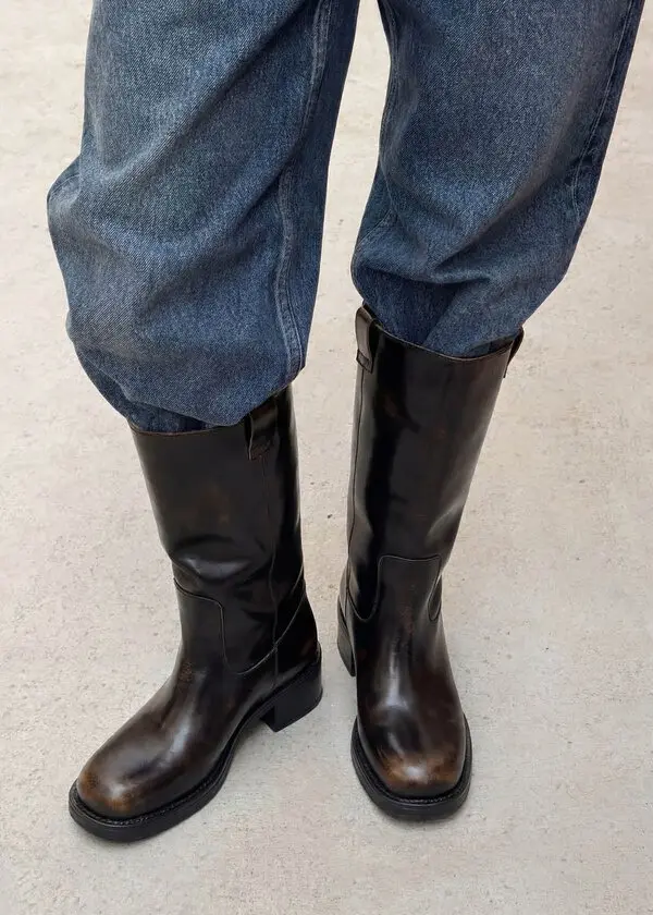 ALOHAS Round Toe Block Heel Boots