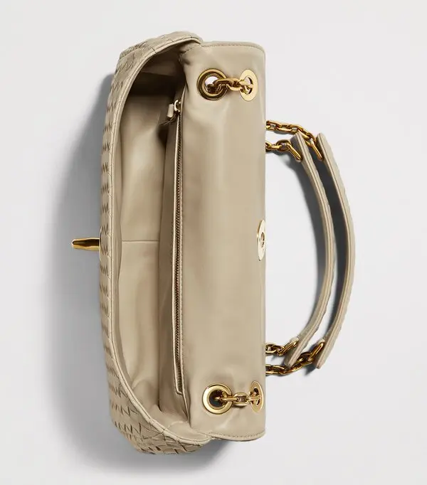 Bottega Veneta Madison Leather Shoulder Bag - Neutral