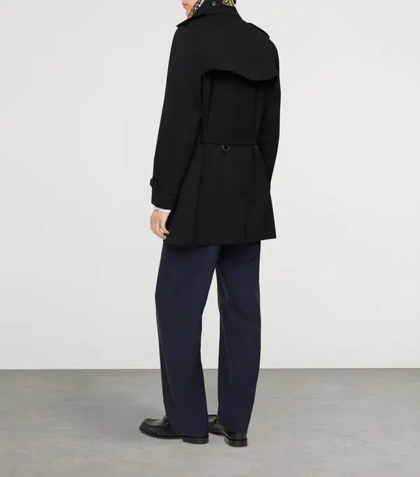 Burberry Short Kensington Trench Coat