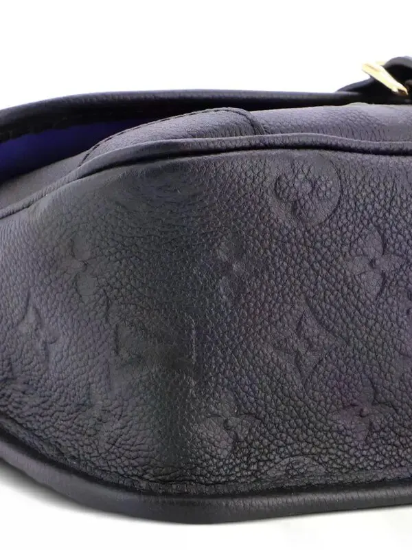LOUIS VUITTON Diane Nm Handbag - Black