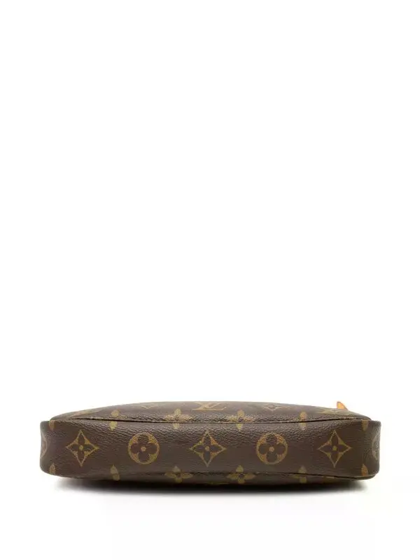 LOUIS VUITTON Monogram Pochette Accessoires Shoulder Bag