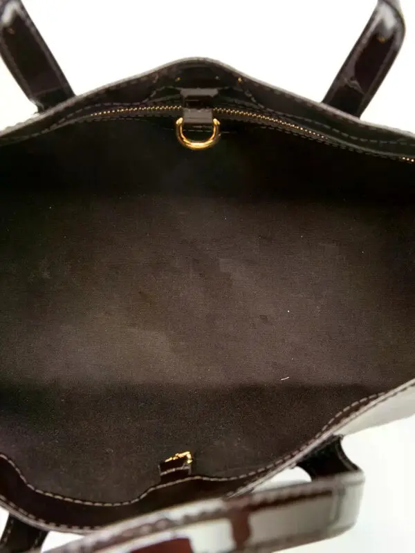 LOUIS VUITTON Monogram Vernis Wilshire Pm Handbag