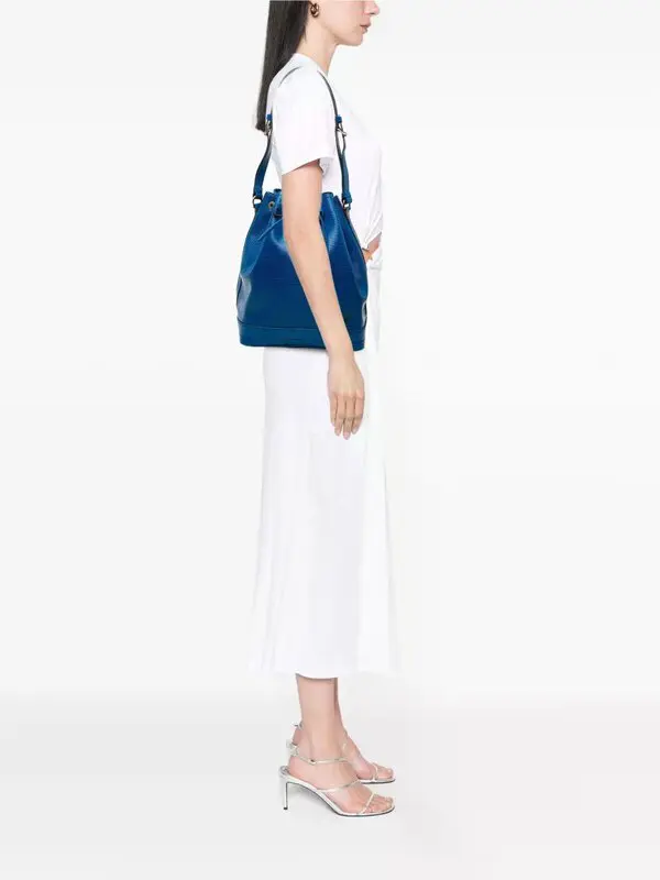 LOUIS VUITTON Epi Noe Gm Bucket Bag