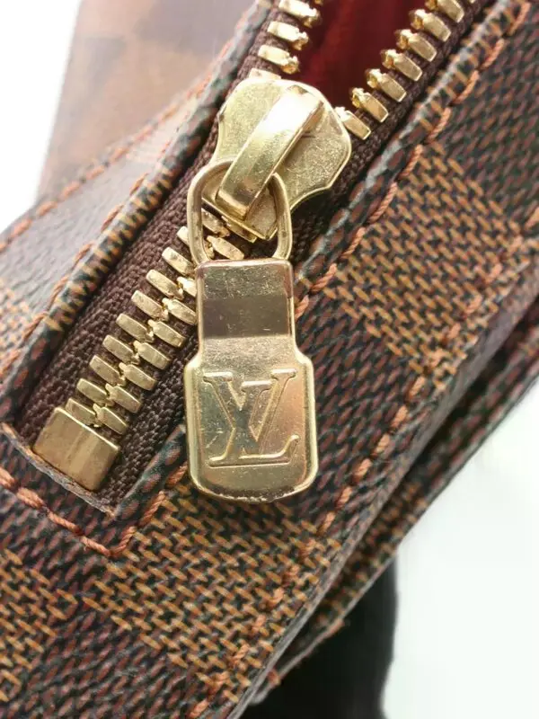 LOUIS VUITTON Geronimos Belt Bag