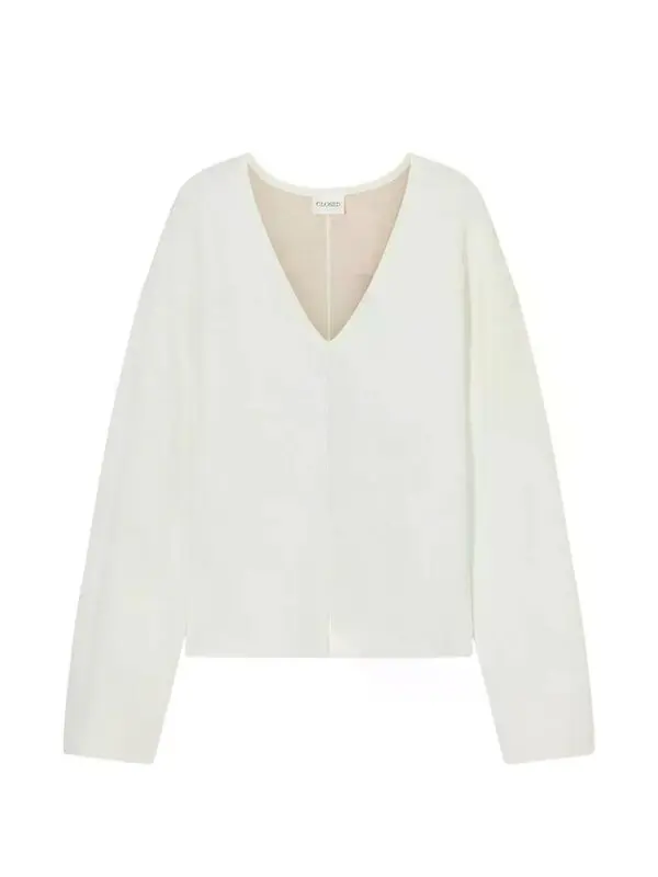 Closed V-neck Knitted Sweater
