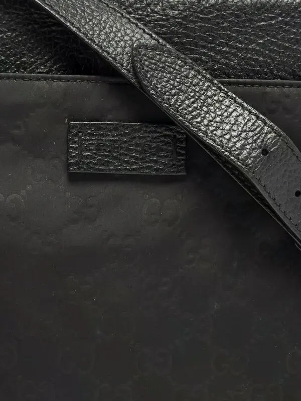 Gucci Gg Leather Messenger Bag