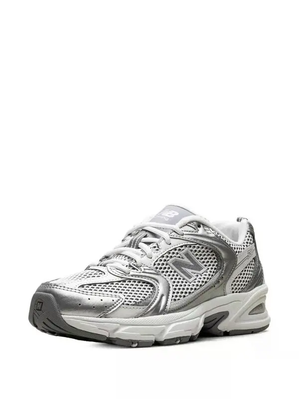 NEW BALANCE 530 Sneakers