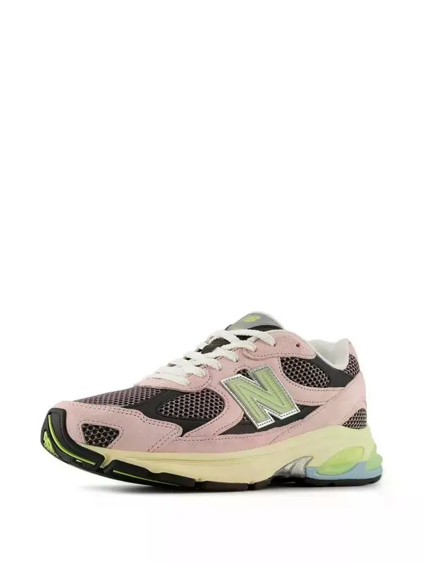 NEW BALANCE 2010 Panelled Sneakers