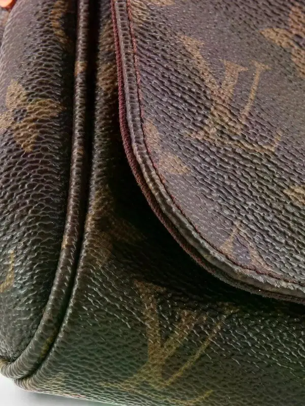 LOUIS VUITTON Monogram Canvas Pm Clutch Bag