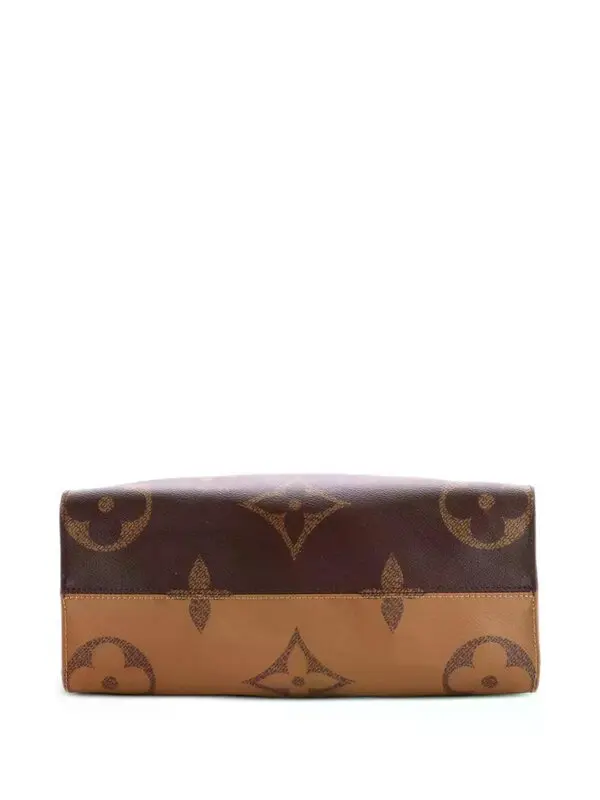 LOUIS VUITTON Onthego Mm Tote Bag - Brown