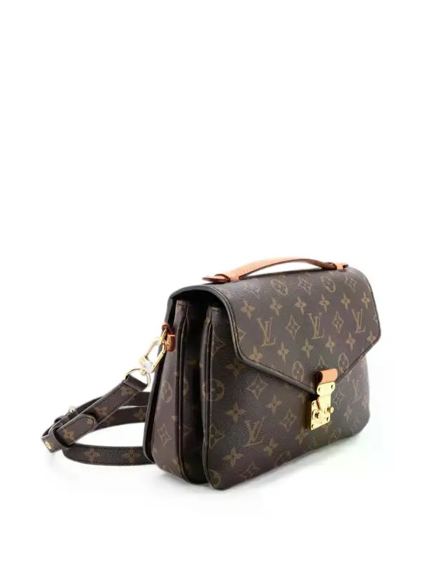 LOUIS VUITTON Pochette Metis Monogram Canvas Crossbody Bag