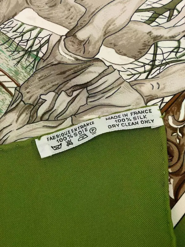 Hermès 1968-1969 L Hiver Silk Scarf 90 Scarves - Neutrals