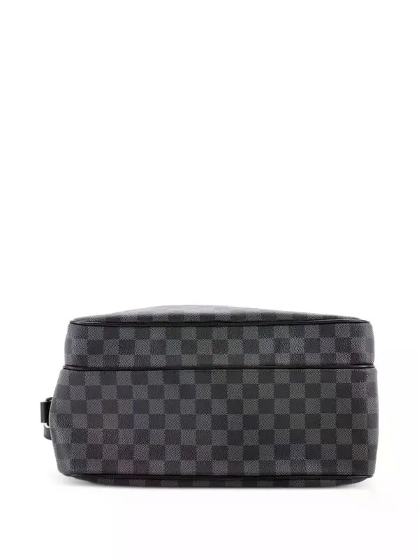LOUIS VUITTON Leo Messenger Bag Damier Graphite