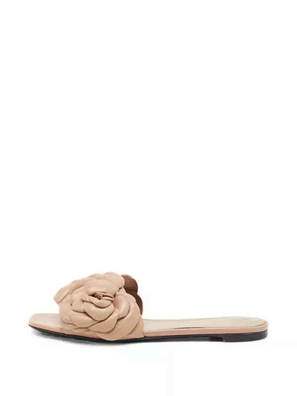 Valentino Garavani 03 Rose Edition Atelier Flat Sandals - Neutrals