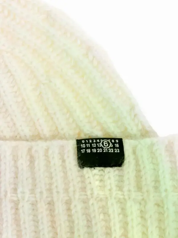 MAISON MARGIELA Ribbed Knit Beanie Hat