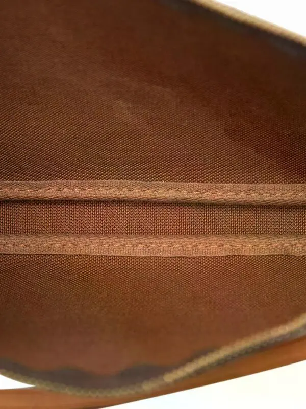 LOUIS VUITTON Monogram Pochette Accessoires Shoulder Bag