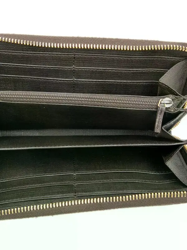 Gucci 2000-2015 Gg Supreme Zip Around Wallet Long Wallets