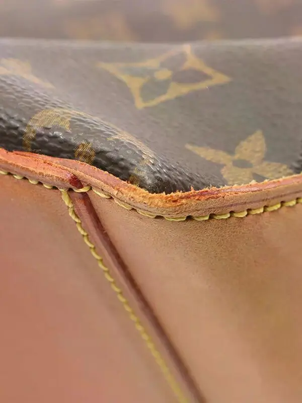 LOUIS VUITTON Monogram Cabas Mezzo Tote Bag