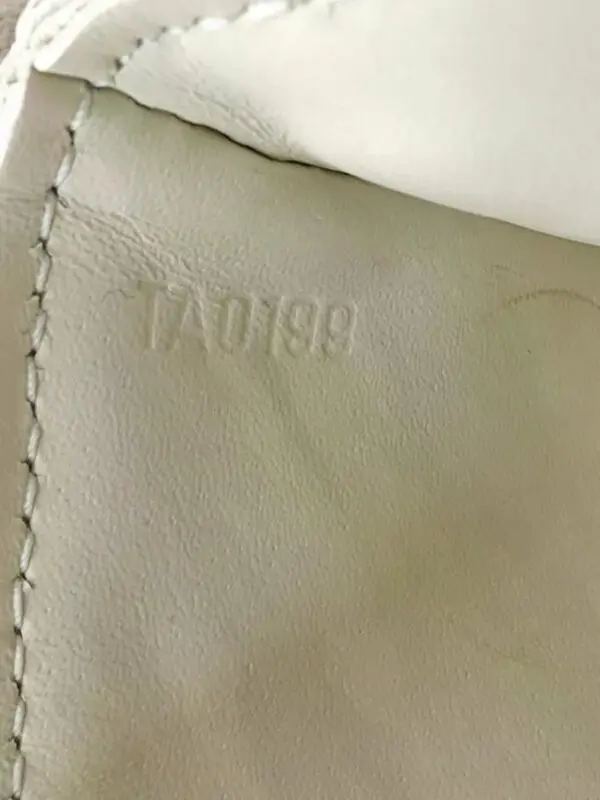 LOUIS VUITTON 2019 Monogram Empreinte Pochette Clés