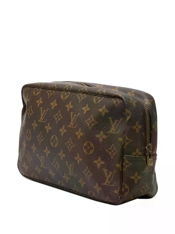 LOUIS VUITTON Monogram Canvas Trousses Toilette 28