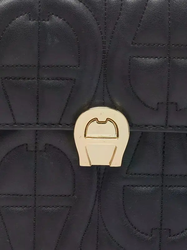 AIGNER Genoveva Handbag